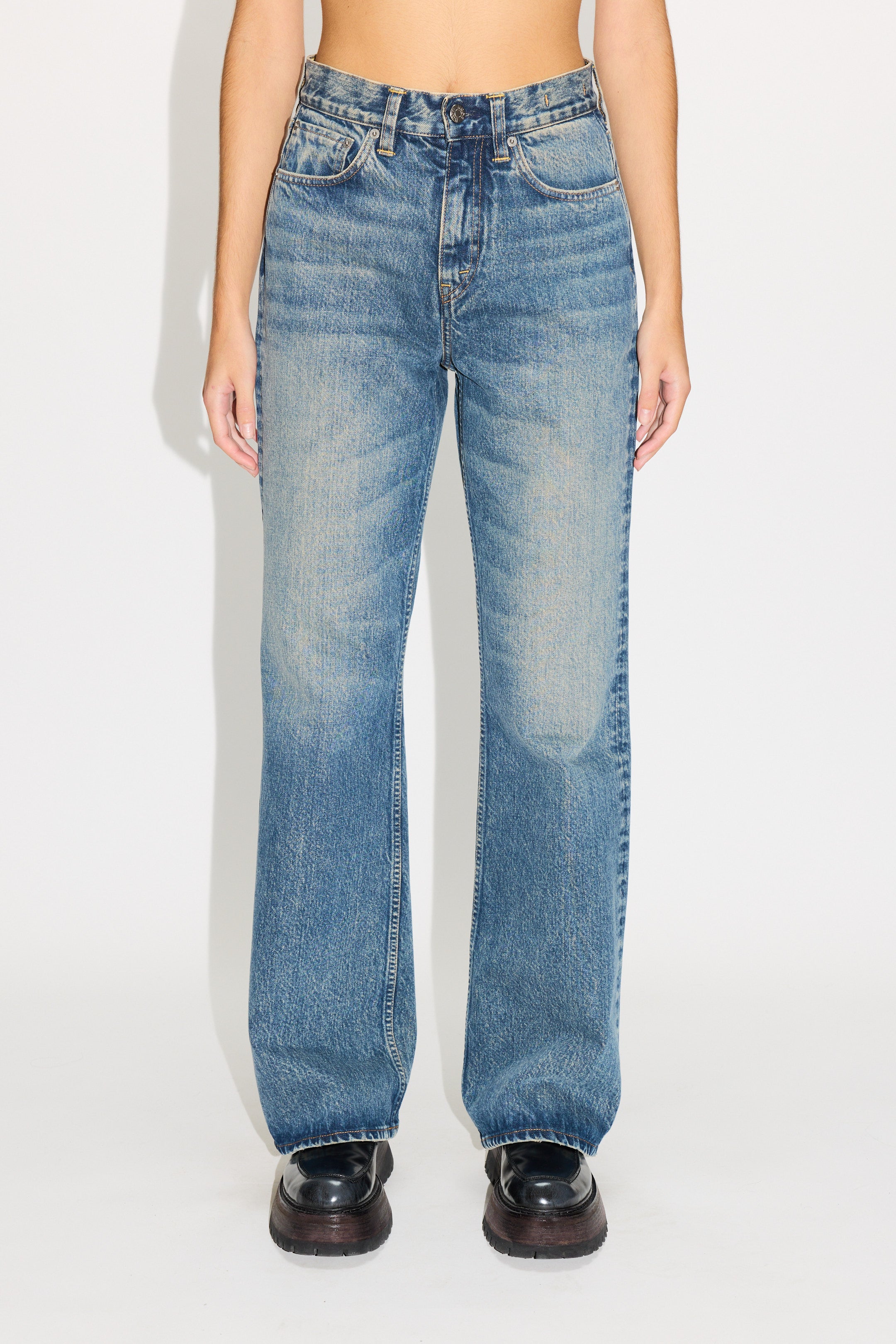 Bootcut Jeans - Beat Jeans in Mid Blue Dirty – HOPE STHLM